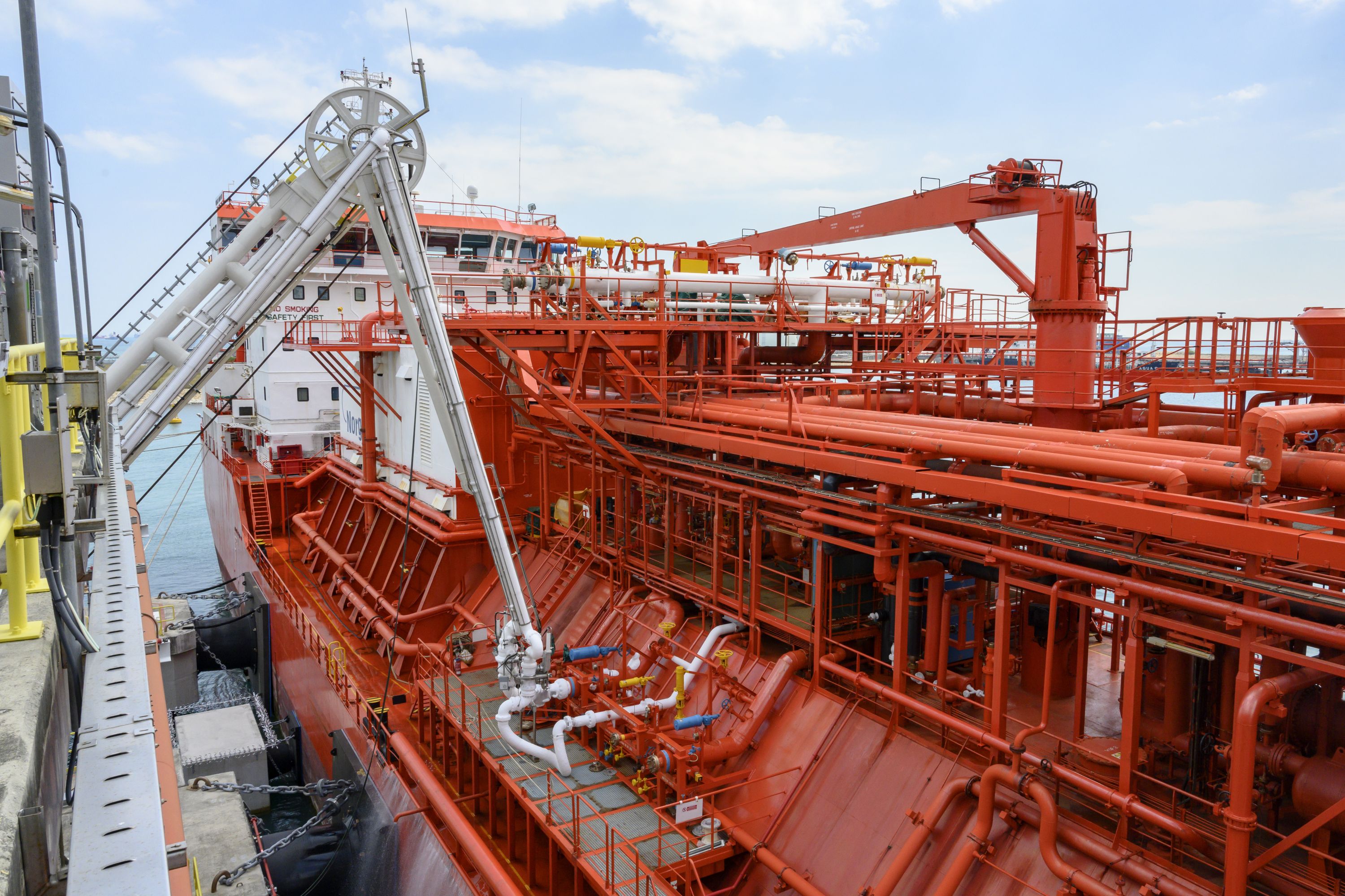 Catalysing the LNG Ecosystem and the Energy Transition | SLNG